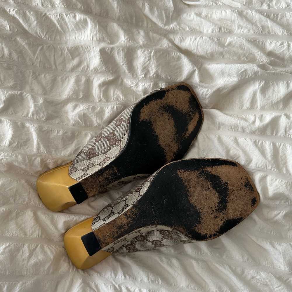 Authentic Vintage Gucci Heels - Gem